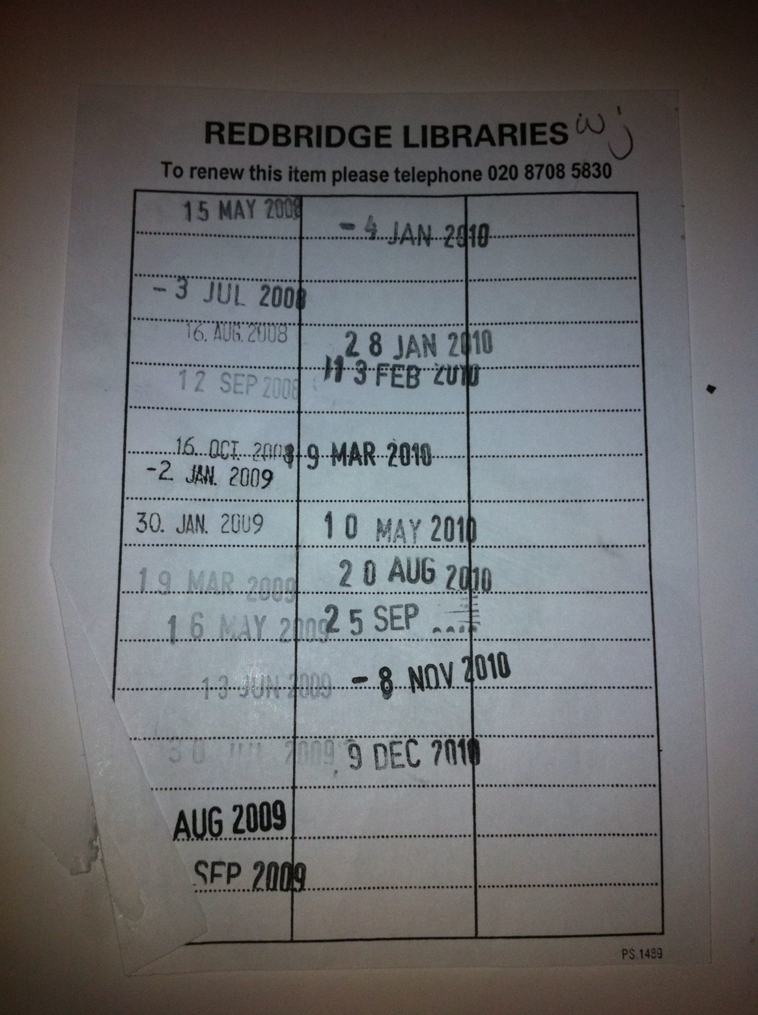 Inside the new-ish Wanstead Library – Wansteadium